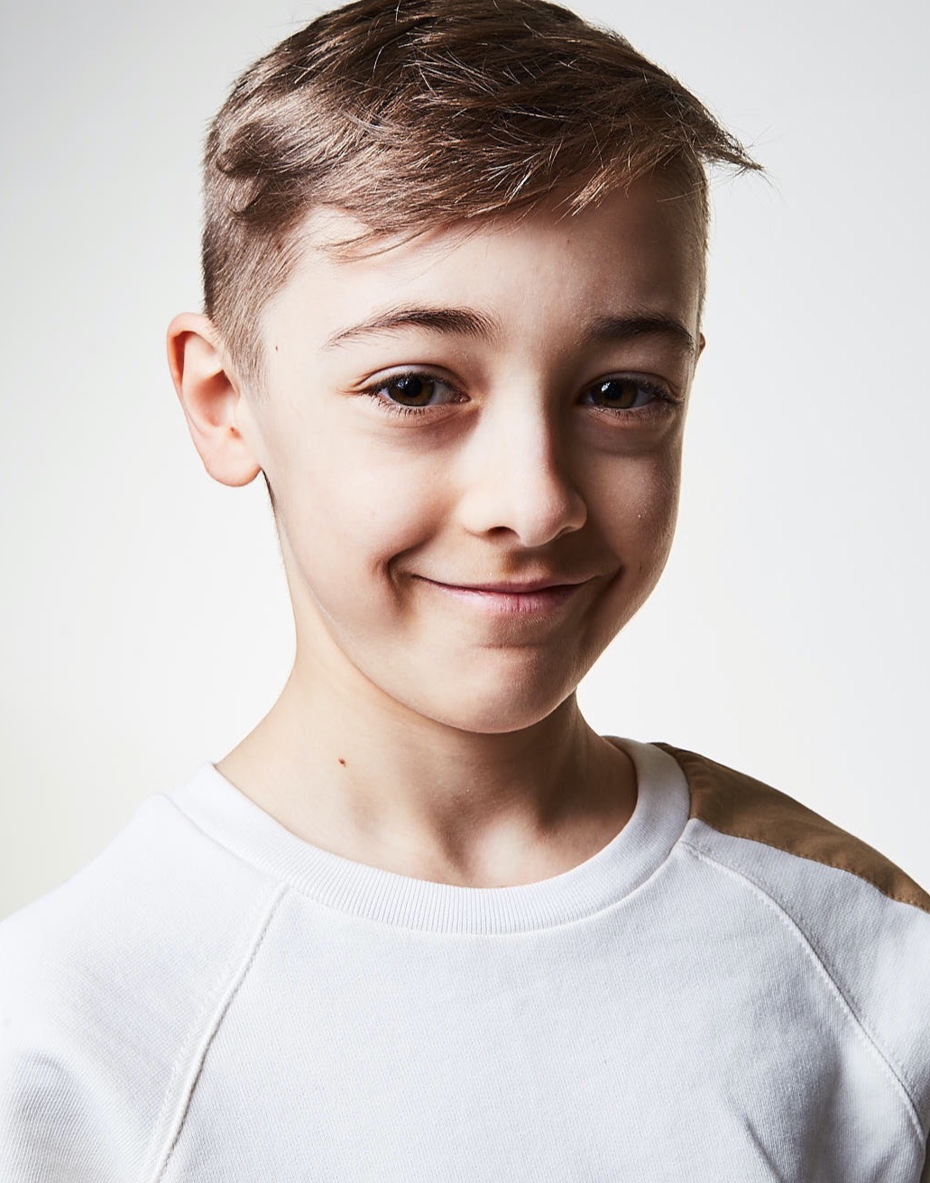 CHANNEL 4: HOLLYOAKS WITH WILLIAM HALL - Urban Talent Actors Management